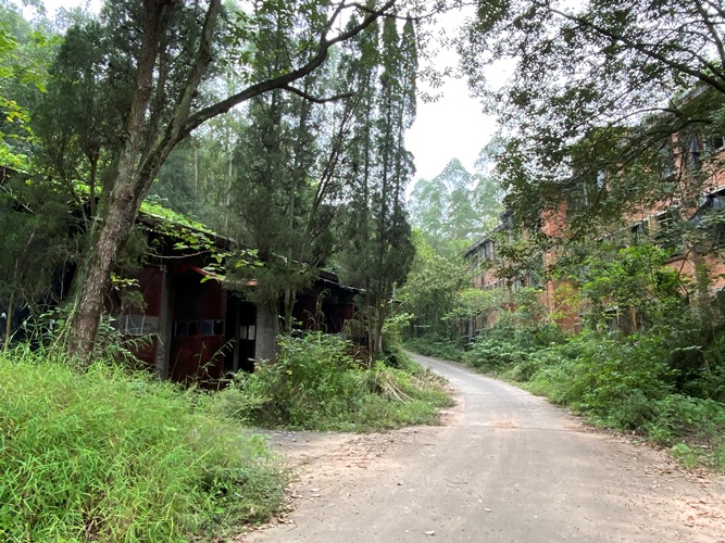 Blog: Third Front Construction: Secret factories in the mountains